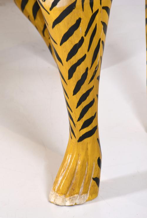 PAREJA DE SILLONES TIGER BENCH, SIGLO XX.,